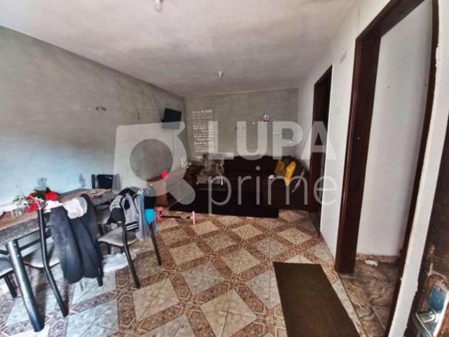CASA PARA RENDA À VENDA NO PARQUE EDU CHAVES