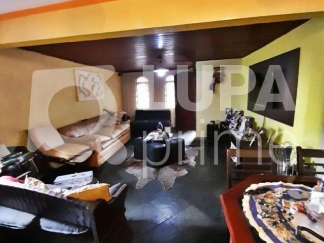 CASA PARA RENDA À VENDA NO PARQUE NOVO MUNDO