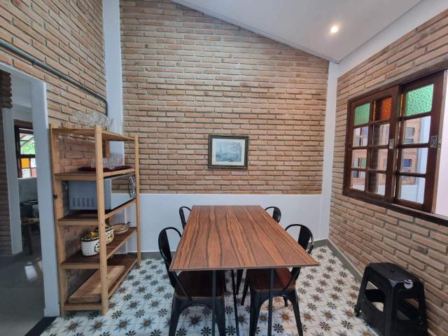 CASA PARA TEMPORADA, PITANGUEIRAS CONFORTO E SEGURANÇA, NOVÍSSIMA !