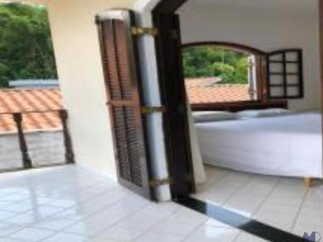 Casa para venda, 02 dormitórios, 02 banheiro, 03 vagas de garagem