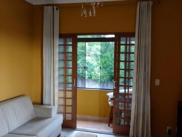 Casa para Venda 0.18m², 2 dormitórios, sendo 2 suites, 3 vagas Lomba do Pinheiro