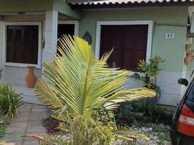 Casa para Venda 124.3m², 3 dormitórios, 2 vagas Centro