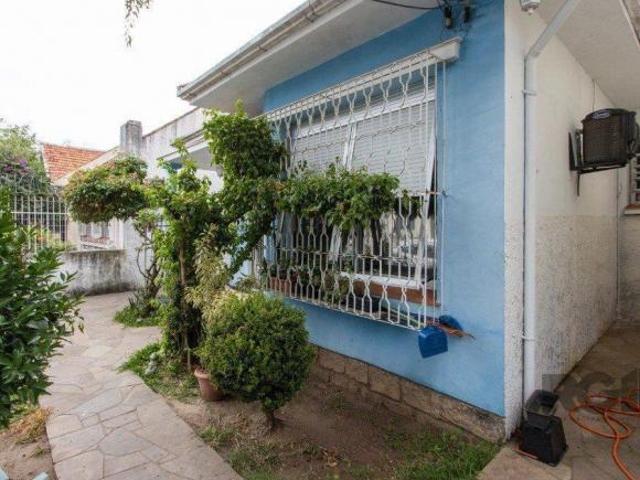 Casa para Venda 126.89m², 3 dormitórios, 5 vagas Azenha