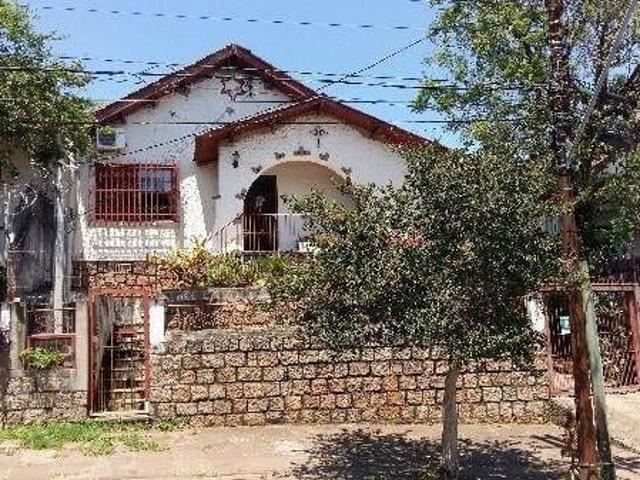 Casa para Venda 128m², 2 dormitórios, 6 vagas Medianeira