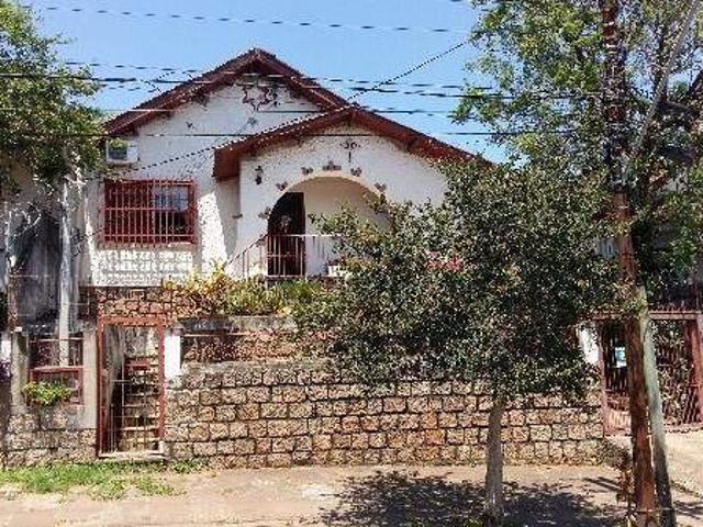 Casa para Venda 128m², 2 dormitórios, 6 vagas Medianeira