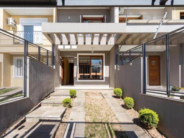 Casa para Venda 135.78m², 3 dormitórios, sendo 3 suites, 1 vaga Guarujá