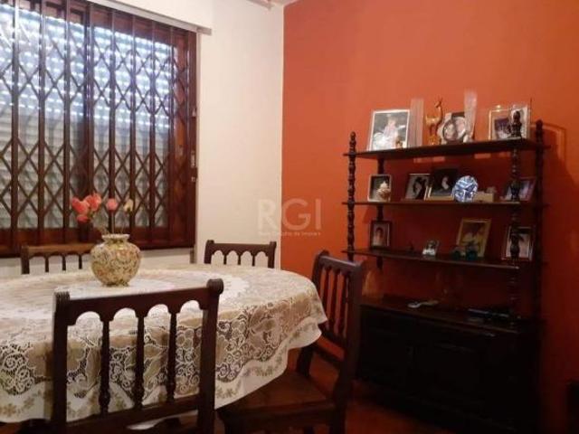 Casa para Venda 130m², 4 dormitórios, Santa Tereza