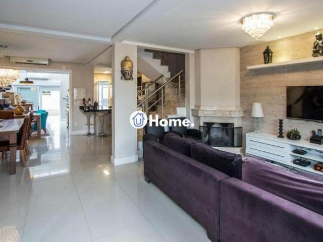 Casa para Venda 147.3m², 3 dormitórios, sendo 1 suites, 3 vagas Guarujá
