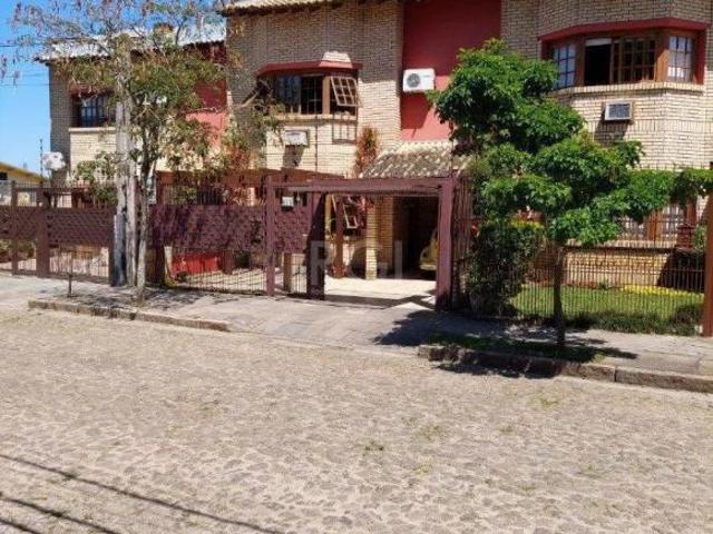 Casa para Venda 156m², 3 dormitórios, sendo 1 suites, 2 vagas Guarujá