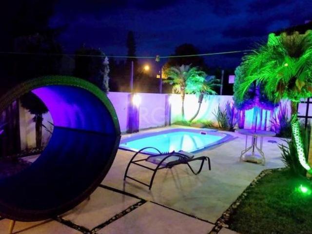 Casa para Venda 160.78m², 4 dormitórios, sendo 2 suites, 5 vagas Centro