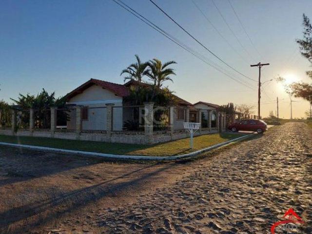 Casa para Venda 160m², 3 dormitórios, sendo 1 suites, 4 vagas Tramandaí