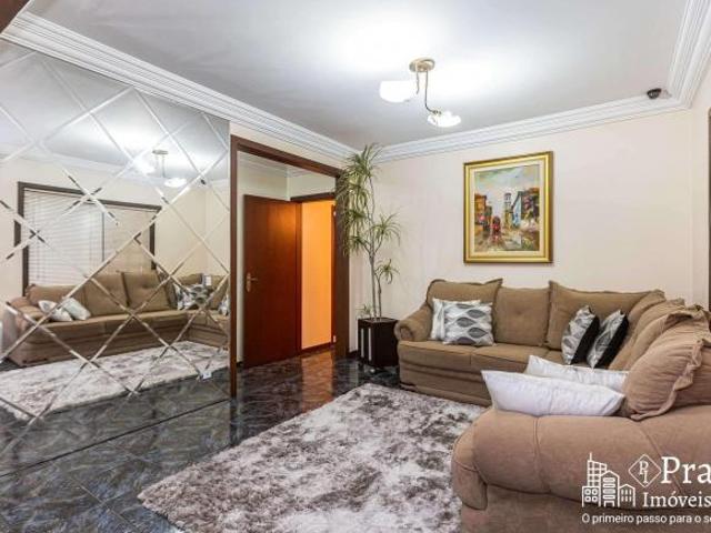 Casa para venda, 175m² privativos, 3 dormitórios 1 sendo suíte, 2 vagas, Hauer, Curitiba, PR
