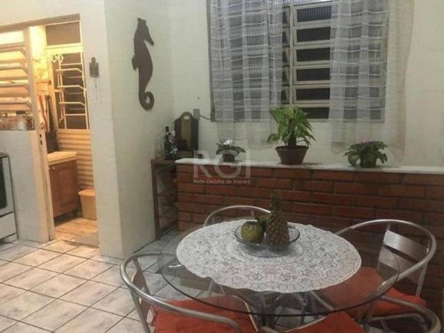 Casa para Venda 170m², 3 dormitórios, sendo 1 suites, 3 vagas Partenon