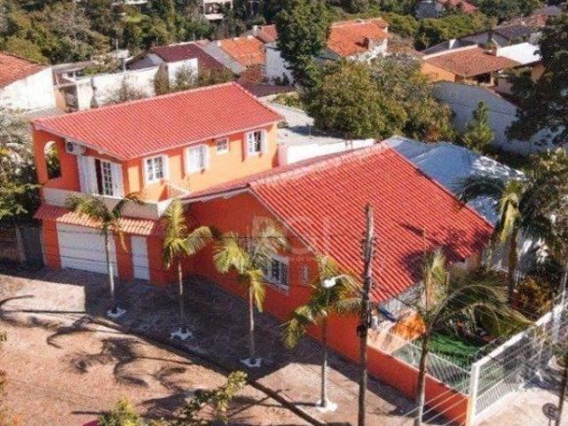 Casa para Venda 197m², 3 dormitórios, 4 vagas Teresópolis