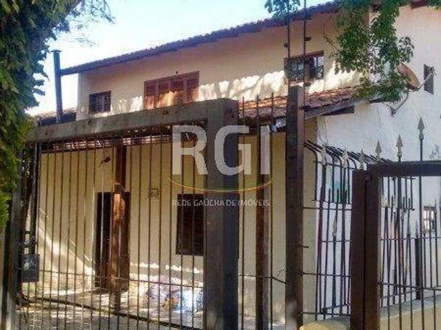 Casa para Venda 200m², 4 dormitórios, sendo 1 suites, 3 vagas Sarandí