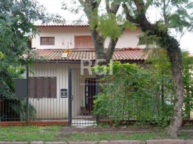 Casa para Venda 200m², 4 dormitórios, sendo 1 suites, 3 vagas Sarandí