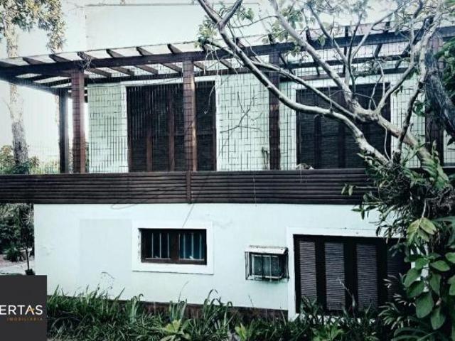 Casa para Venda 200m², 4 dormitórios, sendo 1 suites, 4 vagas Ipanema