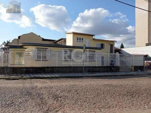 Casa para Venda 200m², 4 dormitórios, 4 vagas Passo da Areia