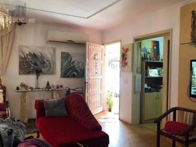 Casa para Venda 200m², 3 dormitórios, sendo 1 suites, 2 vagas Chácara das Pe