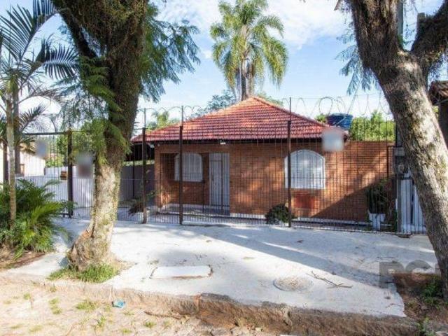 Casa para Venda 200m², 3 dormitórios, 2 vagas Cavalhada