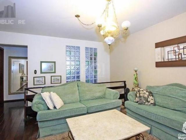 Casa para Venda 225.36m², 3 dormitórios, sendo 1 suites, 4 vagas Camaquã