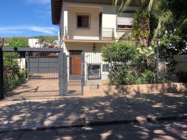 Casa para Venda 225.91m², 4 dormitórios, sendo 2 suites, 1 vaga Nonoai