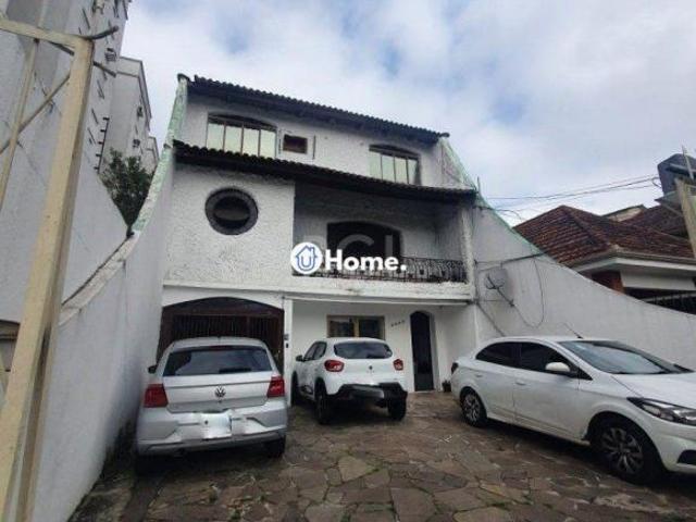 Casa para Venda 226.9m², 5 dormitórios, sendo 2 suites, 5 vagas Teresópolis