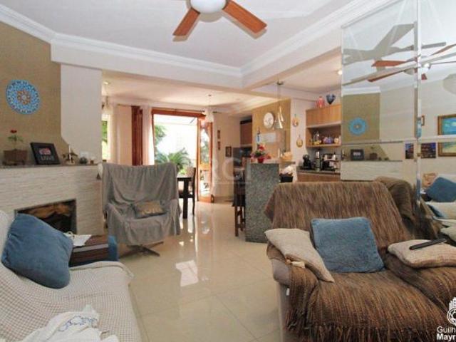 Casa para Venda 227.93m², 3 dormitórios, 1 suite, 2 vagas Chácara das Pedras