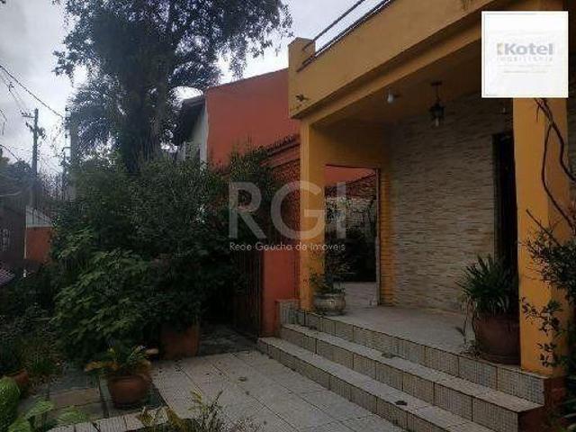 Casa para Venda 220m², 3 dormitórios, 4 vagas Teresópolis