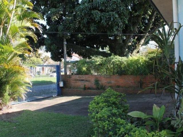Casa para Venda 221m², 3 dormitórios, sendo 1 suites, 4 vagas Tristeza