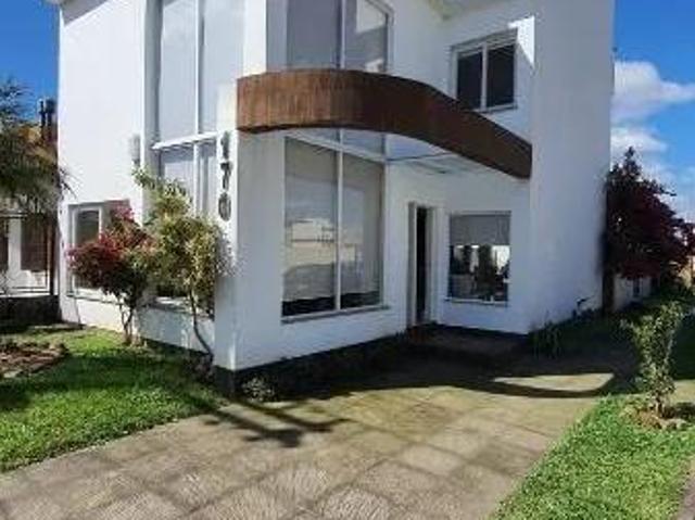 Casa para Venda 223m², 3 dormitórios, sendo 1 suites, 2 vagas