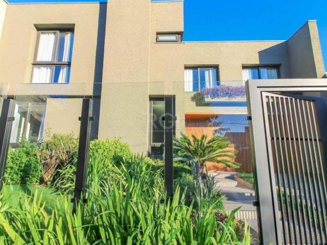 Casa para Venda 238m², 3 dormitórios, sendo 3 suites, 6 vagas Três Figueiras