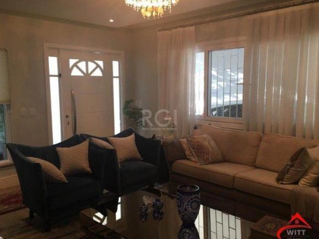 Casa para Venda 230m², 3 dormitórios, sendo 3 suites, 3 vagas Chácara das Pe