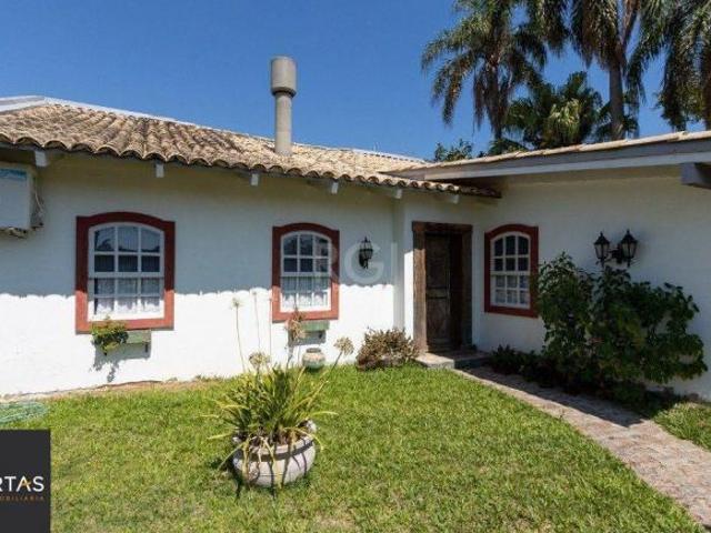 Casa para Venda 244m², 3 dormitórios, sendo 1 suites, 2 vagas Guarujá