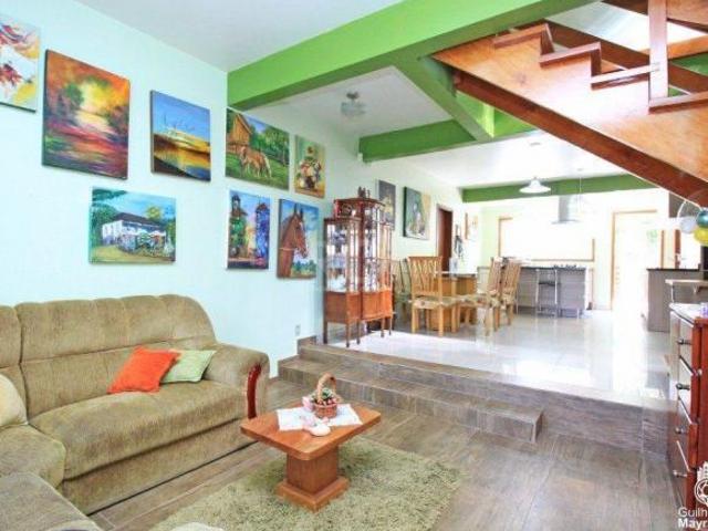 Casa para Venda 240m², 4 dormitórios, sendo 3 suites, 6 vagas Jardim Sabará