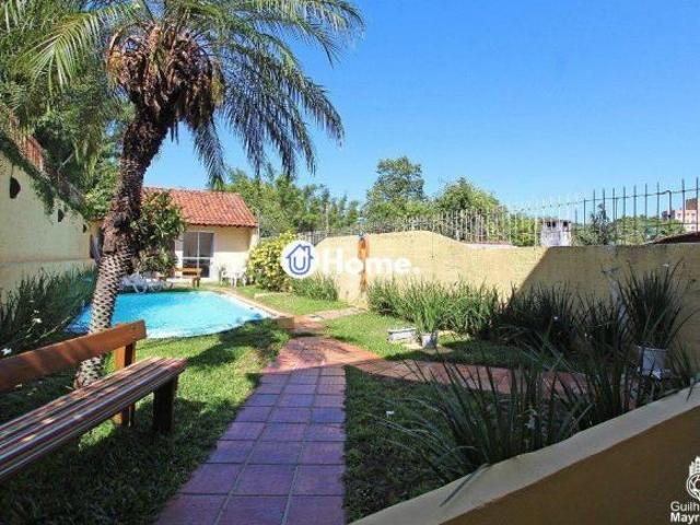 Casa para Venda 240m², 5 dormitórios, sendo 1 suites, 3 vagas Menino Deus