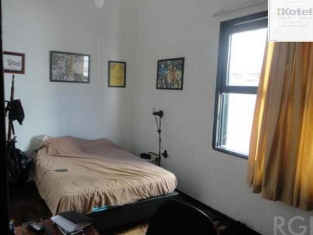 Casa para Venda 250m², 4 dormitórios, sendo 1 suites, 2 vagas Petrópolis
