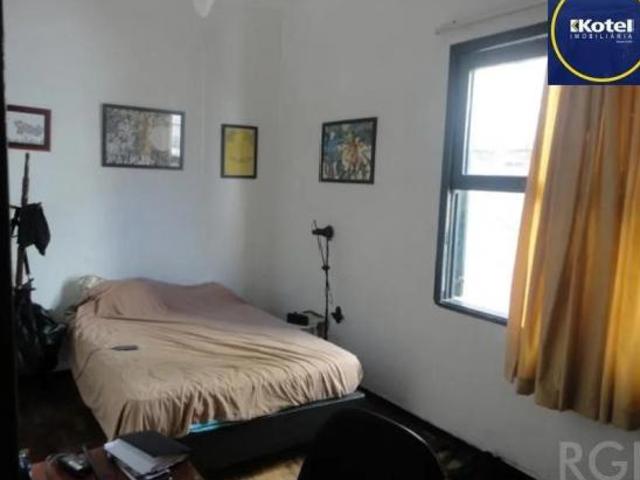 Casa para Venda 250m², 4 dormitórios, sendo 1 suites, 2 vagas Petrópolis