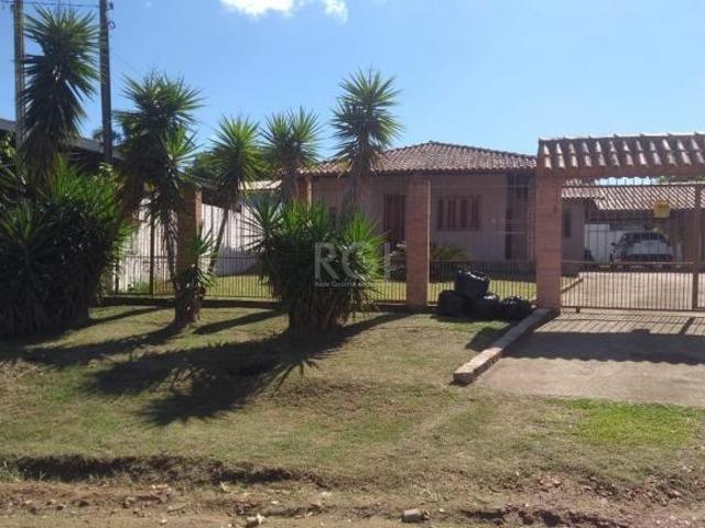 Casa para Venda 250m², 2 dormitórios, 4 vagas Lageado