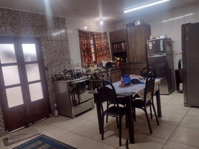 Casa para Venda 250m², 3 dormitórios, sendo 1 suites, 2 vagas Passo das Pedras