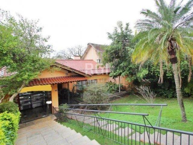 Casa para Venda 250m², 3 dormitórios, 1 vaga Teresópolis