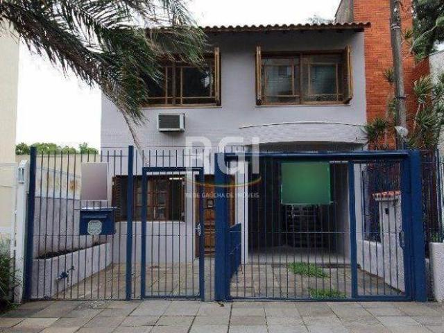 Casa para Venda 280m², 3 dormitórios, 2 vagas Petrópolis