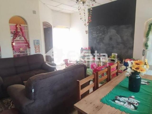 Casa para venda 2 dormitorios Excelente oportunidade de morar na Jd Simus Zona Oeste