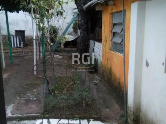 Casa para Venda 300m², 2 dormitórios, 3 vagas Teresópolis