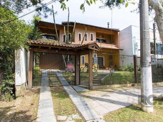 Casa para Venda 300m², 3 dormitórios, sendo 1 suites, 4 vagas Nonoai