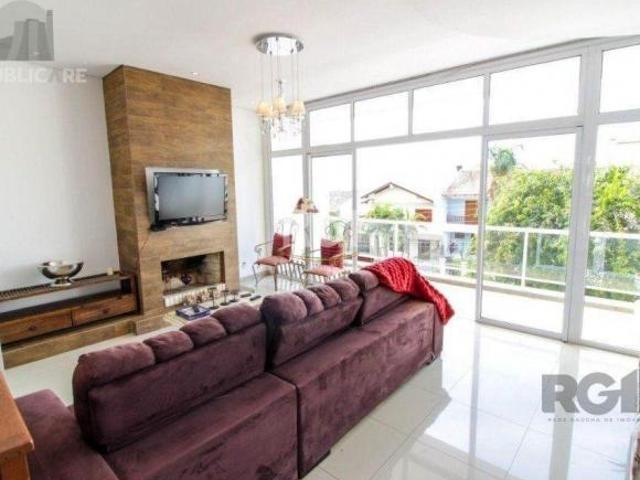 Casa para Venda 300m², 3 dormitórios, sendo 1 suites, 4 vagas Teresópolis