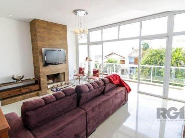 Casa para Venda 300m², 3 dormitórios, sendo 1 suites, 4 vagas Teresópolis