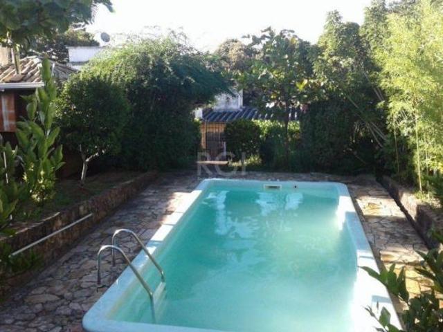 Casa para Venda 311m², 4 dormitórios, sendo 2 suites, 4 vagas Glória