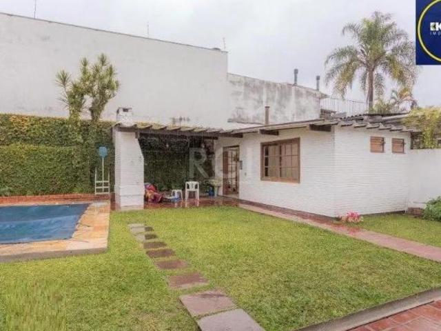 Casa para Venda 327m², 4 dormitórios, sendo 1 suites, 3 vagas Chácara das Pe