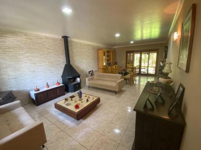 Casa para Venda 350m², 4 dormitórios, sendo 4 suites, 4 vagas Tristeza